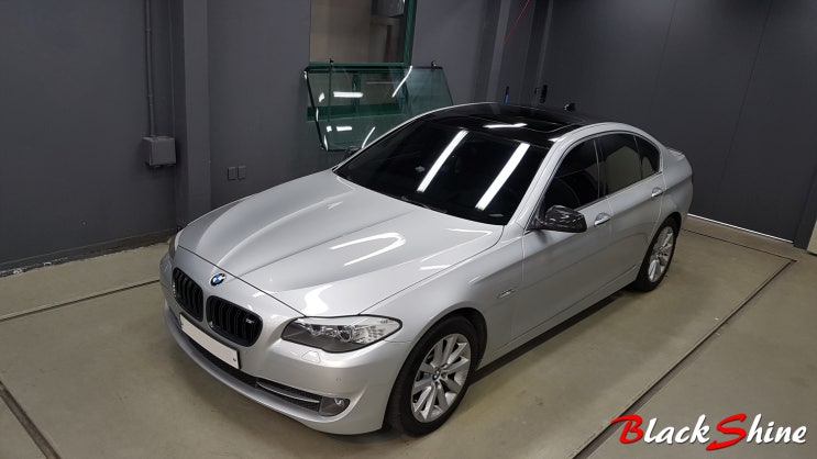 [울산루프스킨][울산랩핑] BMW F10 528i 에이버리 슈프림 블랙유광 루프스킨 - 블랙샤인 울산점 : 네이버 블로그