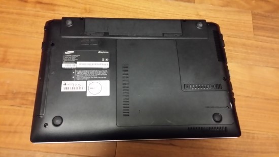 삼성 센스 노트북 RV509,RV511, RV518 분해할 때 특히 주의 : 네이버 블로그