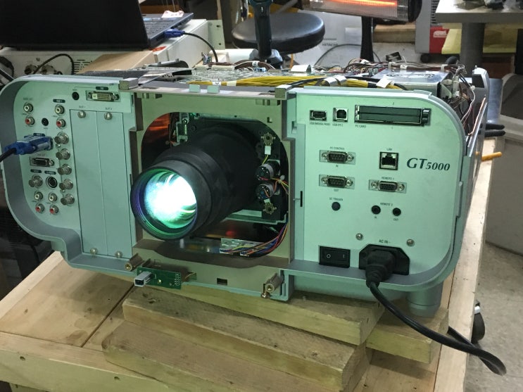 NEC,GT5000빔프로젝터수리,빔프로젝터램프교체사례입니다~.GT60LP : 네이버 블로그