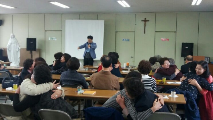 가톨릭 천주교 성당 레크리에이션 웃음치료 특강 자료 웃음치료사 워크숍 강사섭외 웃으면 복이 와요 웃음은 만병통치약