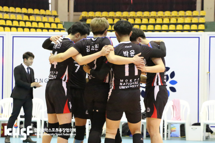 [2017 전국대학배구리그] ‘집중력의 승리’ 목포대, 충남대 3-1로 제압하고 2연승 달성! : 네이버 블로그