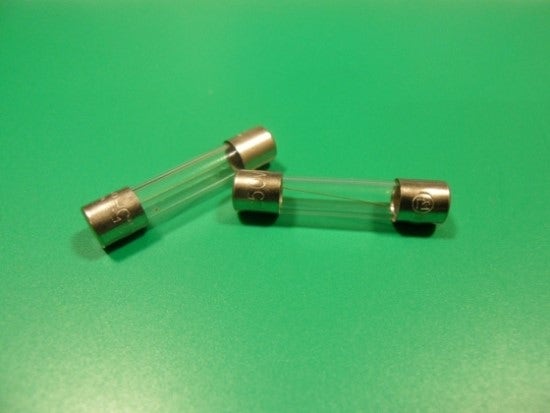 125V10A. 61NM-125V10A. Size:6.35x31mm. 125V 10A Glass fuse. 유리관휴즈. 유리관 ...