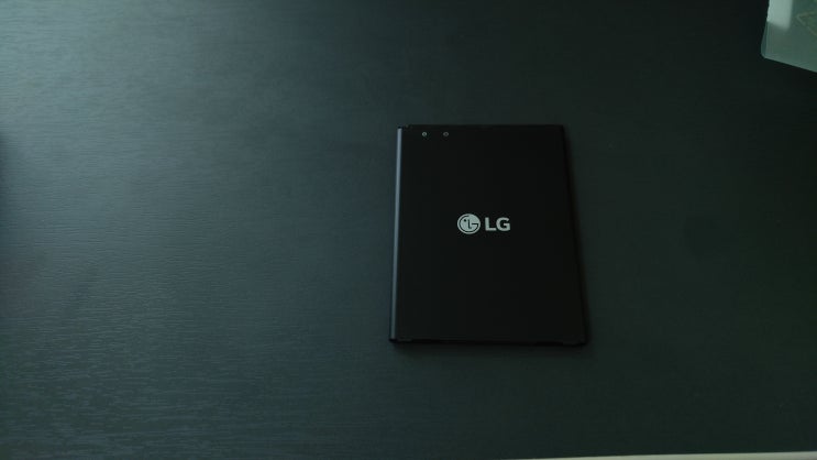 LG V10 교체형 배터리 개봉기: 기존 배터리가 부풀어 오르다. : 네이버 블로그