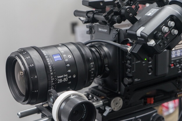 샤프 8K 60p에 대응한 업무용 8K캠코더"8C-B60A"을 발표 (번역) : 네이버 블로그