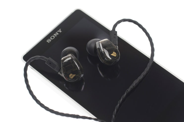 다시 만난 이어나인 EN210, 조금 더 선명해진, 하지만 조금은 아쉬운 개선폭 : 네이버 블로그