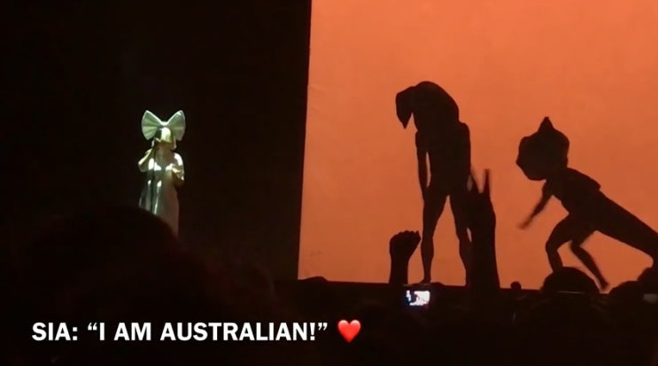 [시아] Sia의 Tour 중.. "I'm Australian" : 네이버 블로그