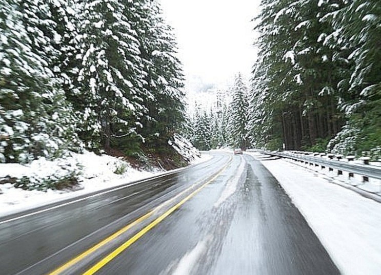 겨울철 미끄러운 도로 운전 상식! : 네이버 블로그