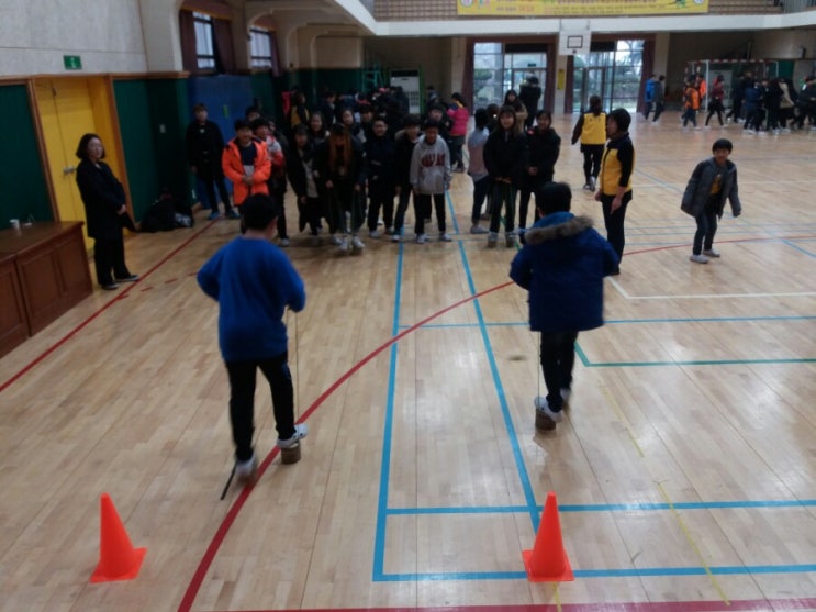 광주효동초등학교 학부모와 함께 하는 56학년 전통전래놀이체험 전통놀이는 친구들과 함께 놀아야 재미있어요 네이버 블로그