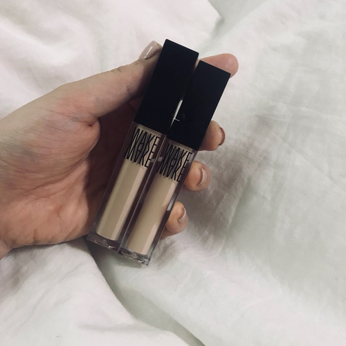 웨이크메이크. WAKE MAKE. 디파이닝 커버 컨실러. 13호/21호. 포슬린/웜 아이보리. DEFINING COVER ...