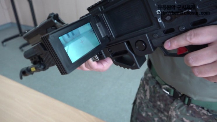 양욱의 국산총기 리뷰 3탄! 실내전의 필수 굴절형 화기 KSPW 코너샷 실사격 리뷰 : 네이버 블로그
