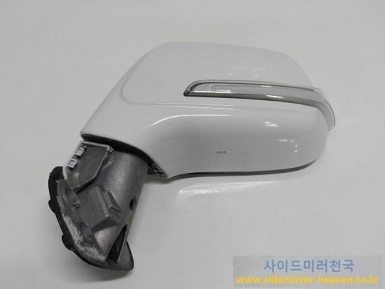 올란도 올랜도 신형 9핀 Led 사이드미러 백미러 흰색 Gaz 퓨어화이트 운전석 입니다 자동차중고부품친구