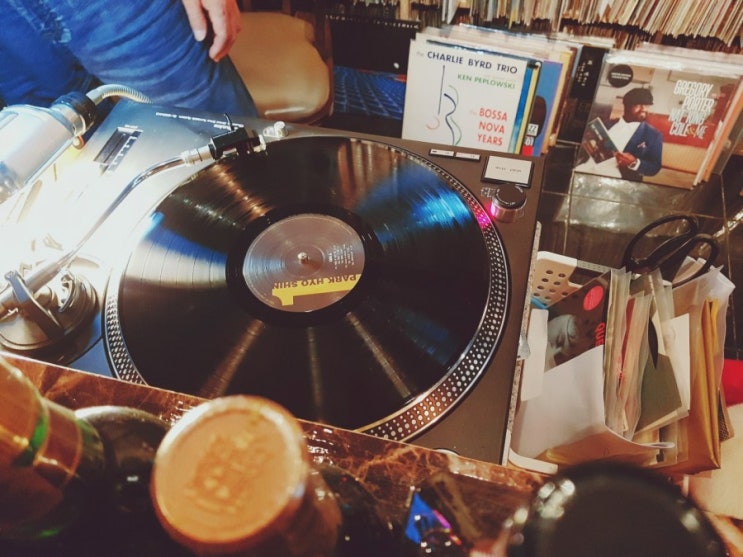 (서울대데이트추천) 추억이 떠오르는 LP Bar 별이빛나는밤에, 신청곡이 나오는 뮤직바 : 네이버 블로그