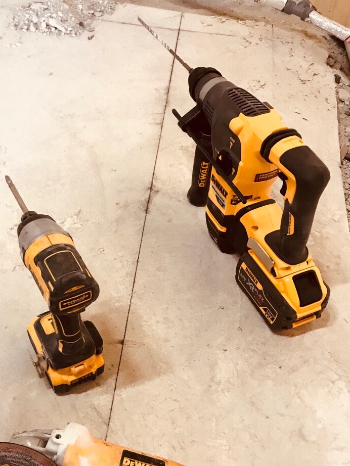 DCH333 54v 디월트 햄머드릴 : 네이버 블로그