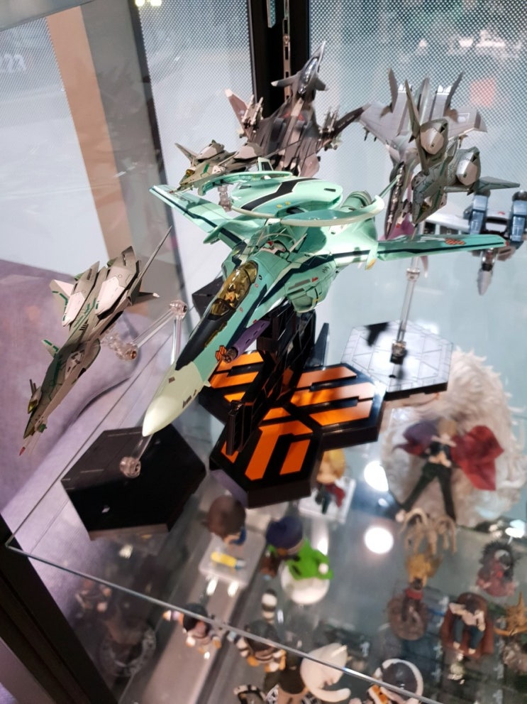 [DX초합금] 마크로스프론티어 RVF-25 루카 전용기 및 수퍼파츠 고스트세트 : 네이버 블로그