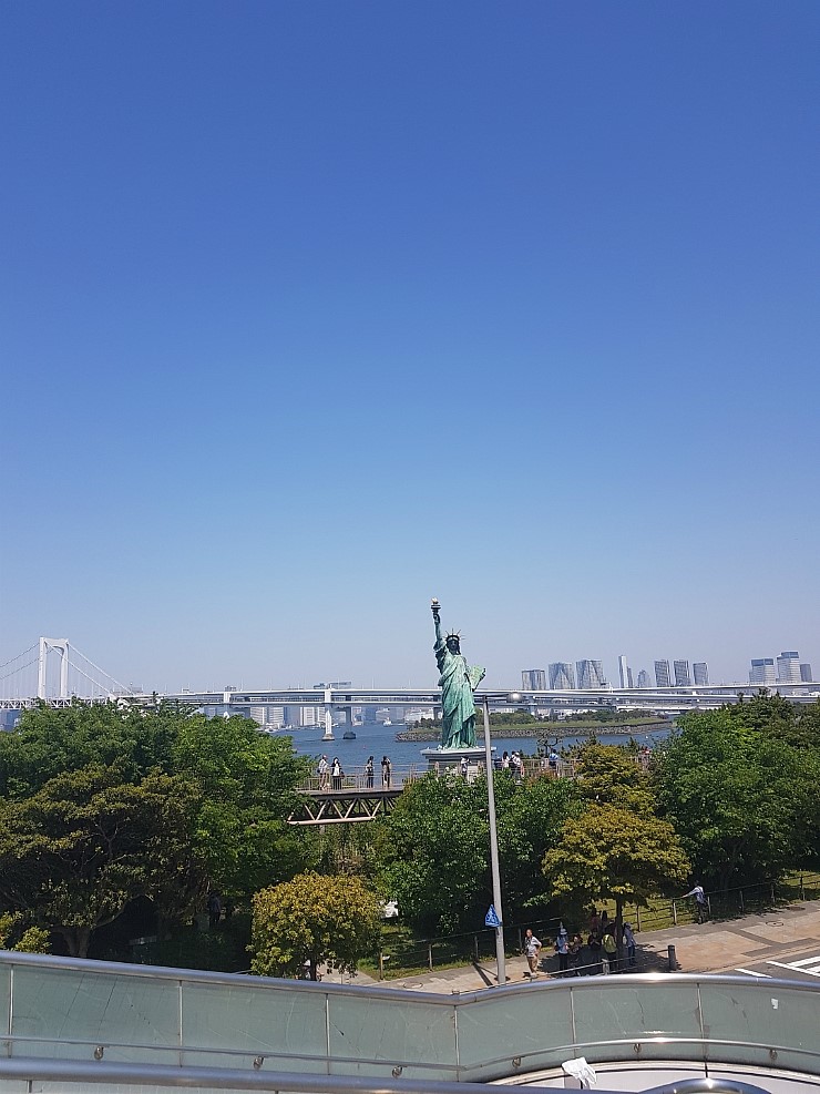 2일차 일본 도쿄 여행 유리카모메 타고 오다이바 And 자유의 여신상 레인보우 브릿지 코카콜라 스토어 둘러보기 네이버 블로그
