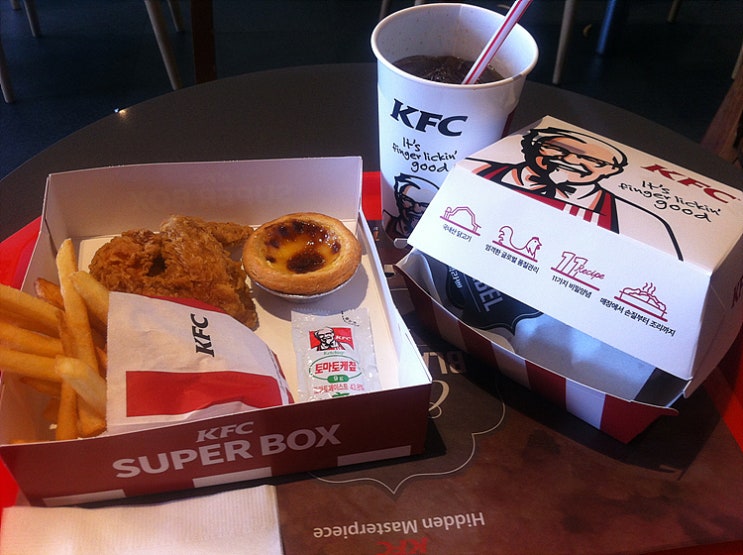 KFC 블랙라벨클래식 버거 먹어봄. : 네이버 블로그