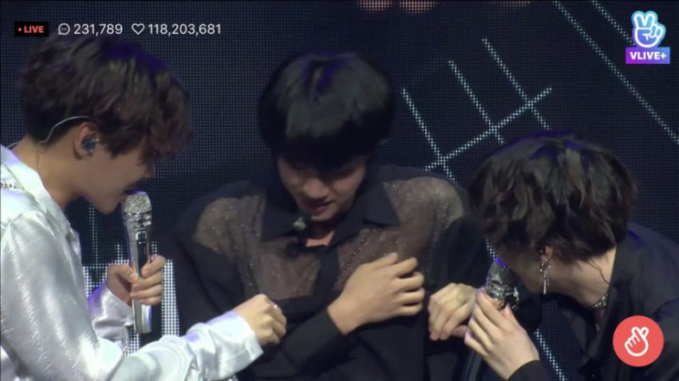 [프롬파티] 시스루 입고 부끄러워하는 석진이..... 180613 BTS PROM PARTY ..... 방탄소년단(BTS ...