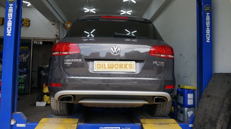 폭스바겐투아렉 3.0TDI 디퍼런셜오일 + 아이신8단 (JWS3324) 미션오일 + TC오일 교환작업[ 오일웍스장안 ] 동대문구 ...