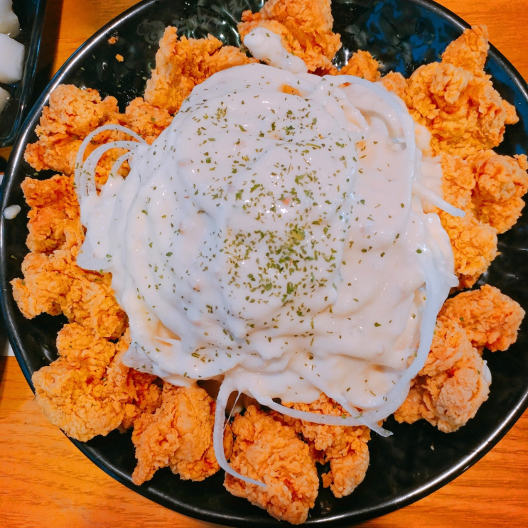 치킨먹기 충만치킨에서 찾은 인생치킨 스노우어니언과 마늘간장 네이버 블로그