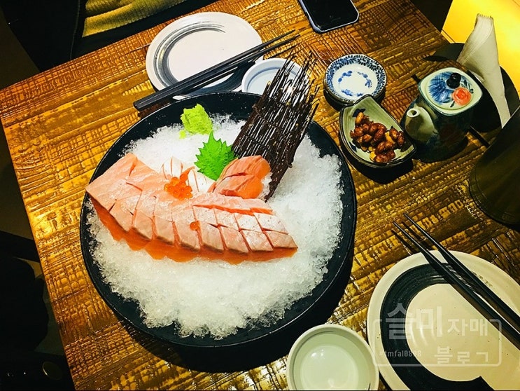가로수길맛집 신사연어 다양한 연어요리가 있는 두께깡패 연어맛집 네이버 블로그