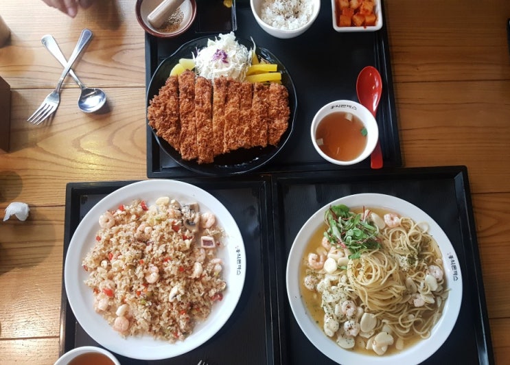 ♡해피용블로그♡ 목포 평화광장 홍익돈까스 재방문 후기 새우볶음밥치즈돈까스스노우철판돈까스알리오올리오베이컨볶음우동로스