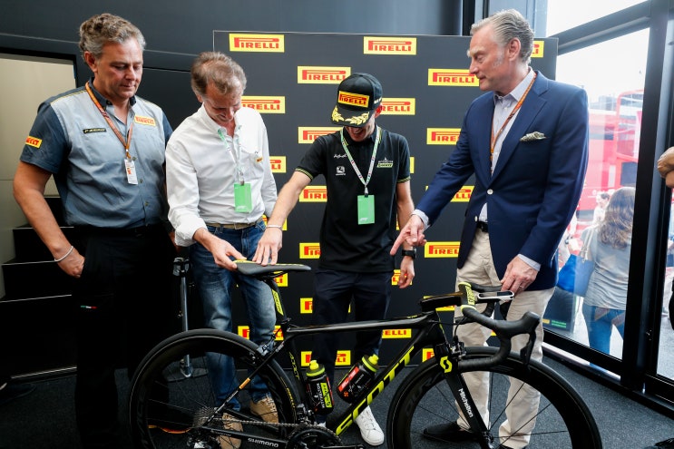 [피렐리] 피렐리벨로 미첼튼스캇팀과 스폰서쉽 체결 : 네이버 블로그