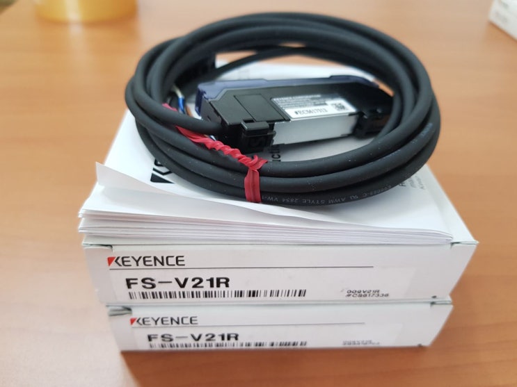 키엔스 / KEYENCE 센서 미사용 신품 FS-V21R 한정 수량 초특가 처분합니다. 재고 소진시까지 키엔스 광전자센서 FS ...