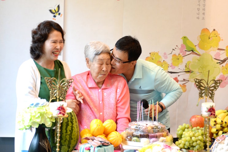 가족모임행사로 구순잔치 작은 생신상을규모로 상차림대여로 추억만들어요 : 네이버 블로그