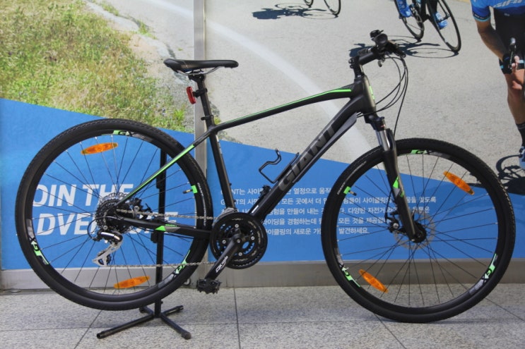 GIANT 2018 ROAM 3 DISC (롬 3 DISC) 출고 : 네이버 블로그