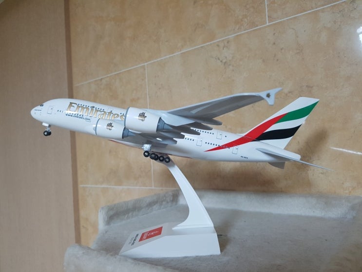 Daron Skymarks Emirates A380-800 Figure 에미레이츠 피규어 : 네이버 블로그