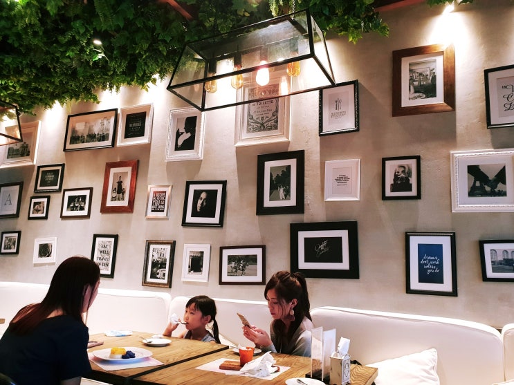 방콕 프롬퐁 맛집, 오드리 카페 Audrey The EmQuartier 엠쿼티어 : 네이버 블로그