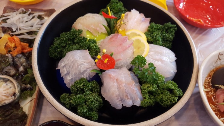 속초맛집 연예인들도 다녀 간 대포항 횟집 외옹치항 롯데리조트 근처 대게 맛집 팔팔회센타 네이버 블로그