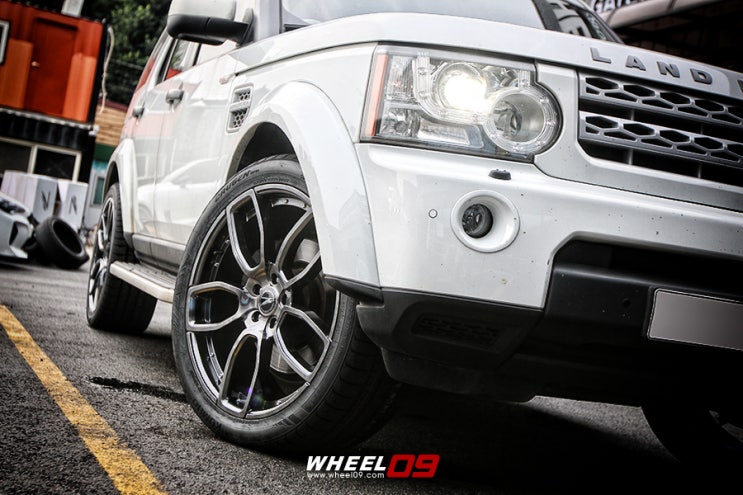 랜드로버 디스커버리4 22인치 휠타이어 튜닝, 하이퍼블랙 LE600 + 금호 HP91 장착 : 네이버 블로그