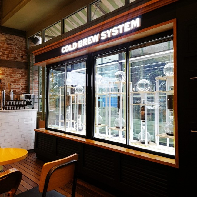 [동대문역사문화공원역 카페/제일제당건물] 투썸플레이스 - 콜드브루, 치즈케이크, 1/2샌드위치 : 네이버 블로그