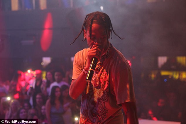 트래비스 스캇(Travis scott)과 에어포스1, 조던4 트래비스 스캇 : 네이버 블로그