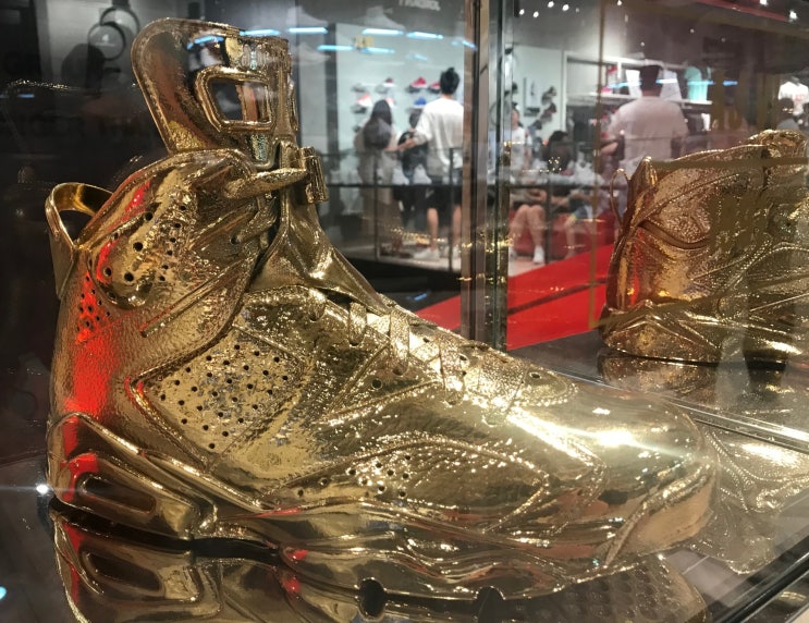 상하이 조던 매장 Air Jordan in shanghai 난징동루 와이탄 동방명주 야경보러 가는길 : 네이버 블로그