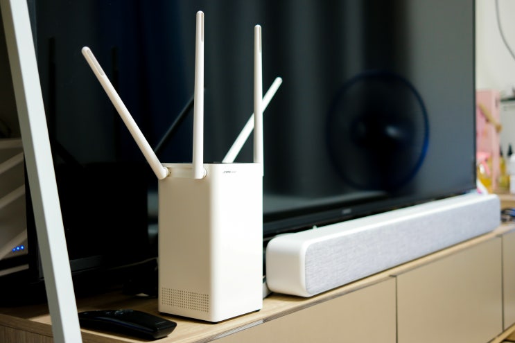 기가의 속도를 즐겨라! ipTIME 공유기 A8004T 디자인 독특하네! : 네이버 블로그