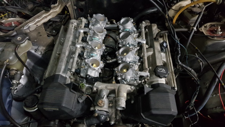 벤츠 W201 190E V8 - 독립스로틀 안착 : 네이버 블로그