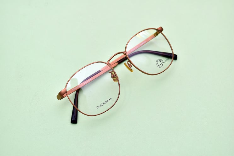 황정민 연예인 안경 로벤스 가볍고 좋네 : 네이버 블로그