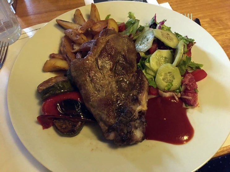 [크로아티아 자그레브 맛집] 자그레브 식당 PIVNICA Mali Medo : 네이버 블로그