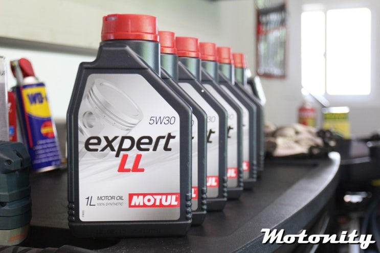 MOTUL Expert LL 100% 합성유 신형 포르쉐 마칸 GTS 첫 엔진오일 교환일지 by. 대전오일교환 모토니티 ...