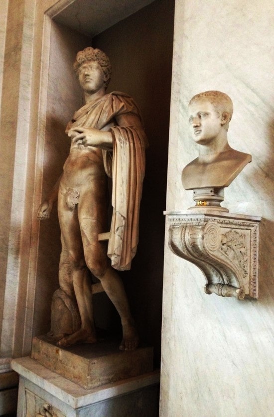 젋은 루키우스 베루스, 그리스 십자가의 방(Sala a Croce Greca), 피오-클라멘타인 박물관(Pio ...