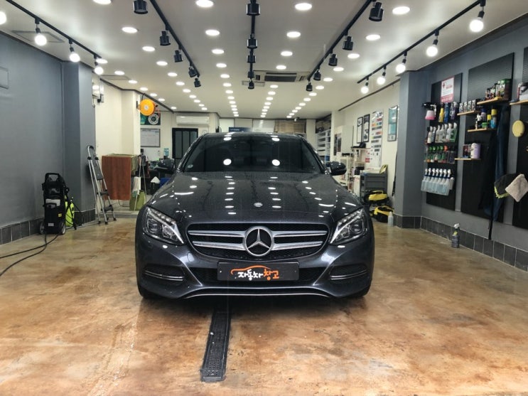 자동차창고부산랩핑실내랩핑벤츠 C200 W205 실내 센터페시아 카본 랩핑 시공 네이버 블로그