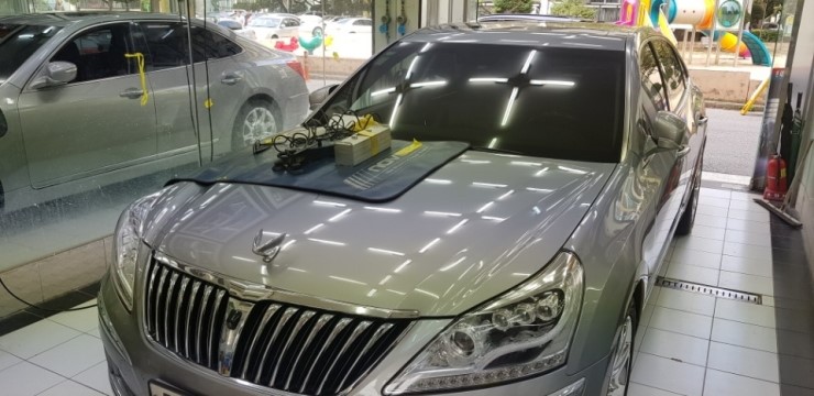 에쿠스 돌에 맞아 자동차유리복원 했어요ㅜㅜ 자동차유리흠집제거 잘하는곳 노버스잠실점 차유리차유리용접 강남송파서초노량진용산