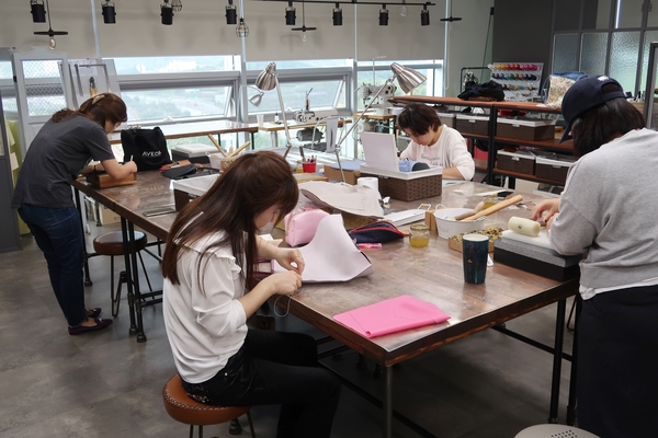 【진주가죽공방 인 아뜰리에】 휴강 공지합니다 진주가죽공예통영가죽공방거제가죽공방진주혁신도시가죽공방윙스타워가죽공예가죽
