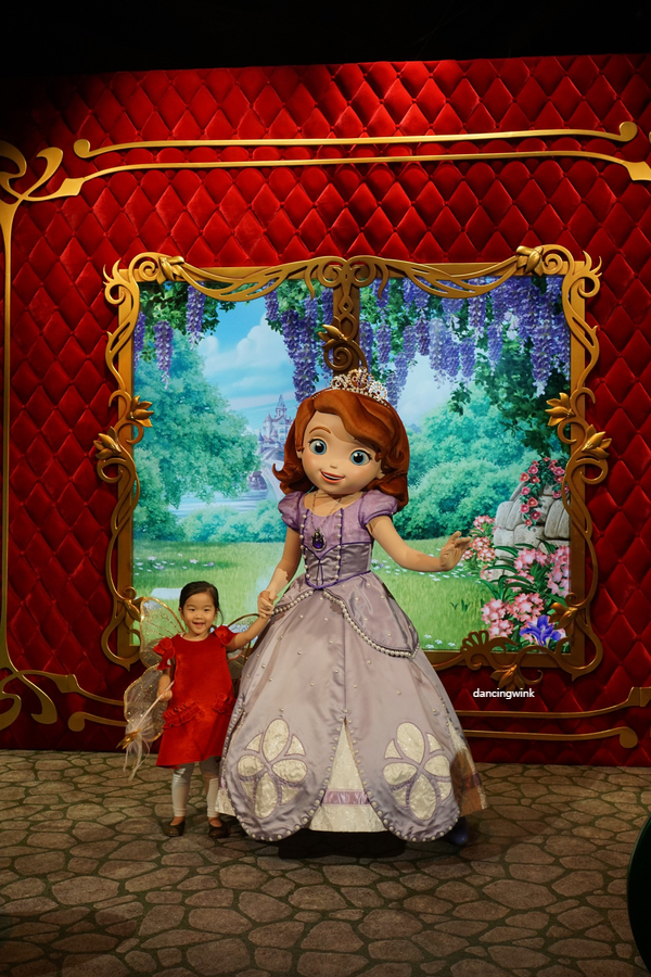 홍콩 디즈니랜드에서 공주님들을 만날수 있는 Royal Princess Garden, 크리스마스 아기와 홍콩 디즈니랜드 리틀 ...