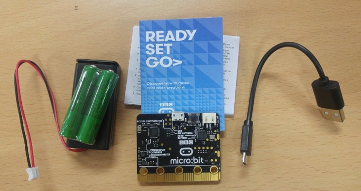 [micro:bit][개봉기] BBC에서 홍보하는 코딩 가능한 미니 컴퓨터 플랫폼 : 네이버 블로그