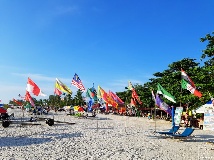 말레이시아 랑카위 체낭비치 AH CHONG 비치바 & 카페 : 네이버 블로그