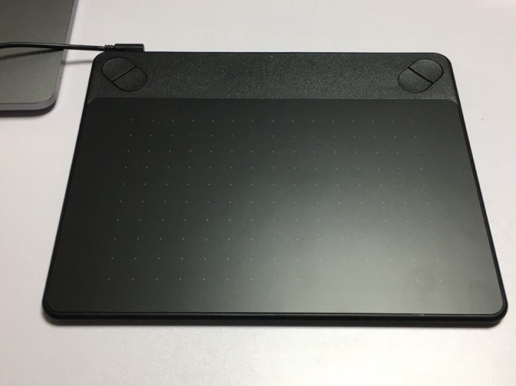 와콤 타블렛 인튜어스 펜&터치 CTH-490 아트 구입후기! : 네이버 블로그