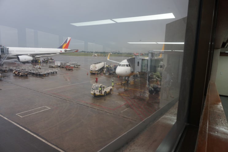 세부 여행 : 제이파크 셔틀버스 타고 세부 막탄 공항 가기, 세부 공항 스타벅스, 세부퍼시픽 세부 -> 인천 (5J128 ...